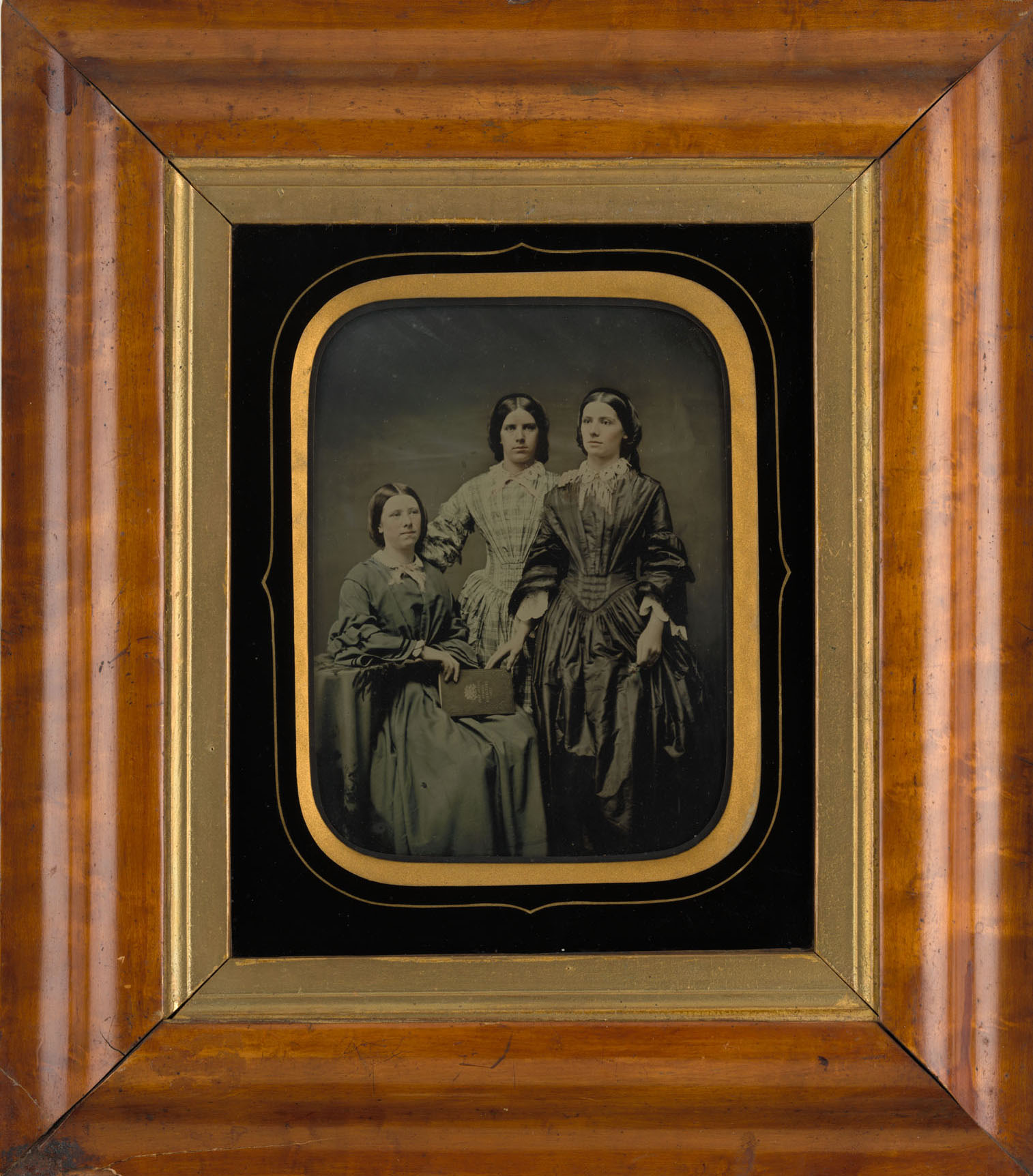 1857 – Troughton sisters: (l) Amelia Dorcas Ormrod, (c) Mrs [Mary] Carr ...